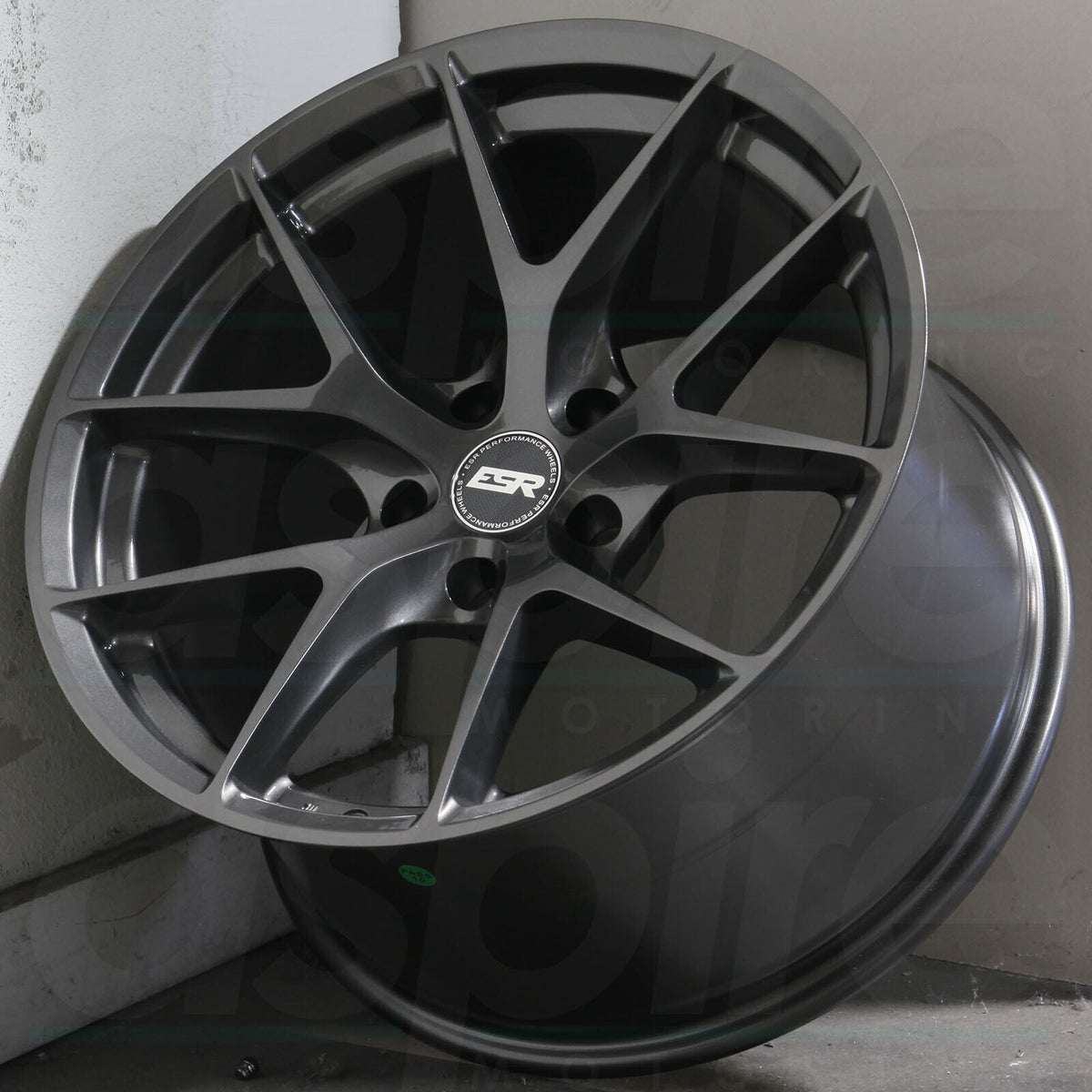 19x10.5 Graphite Wheels ESR RF2 5x114.3 22 (Set of 4) 73.1 – eurowheelsusa