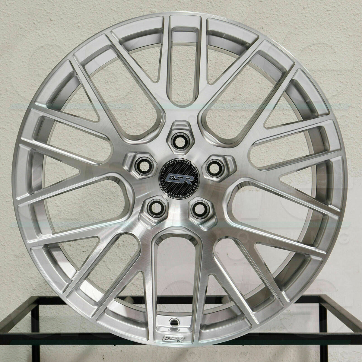 ESR RF11 Hyper Silver Wheels 18x8.5 +30 / 18x9.5 +22 5x114.3 18 Inch R ...